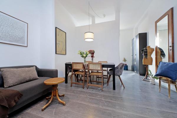 St Peter Giant Apartment - Vatican City