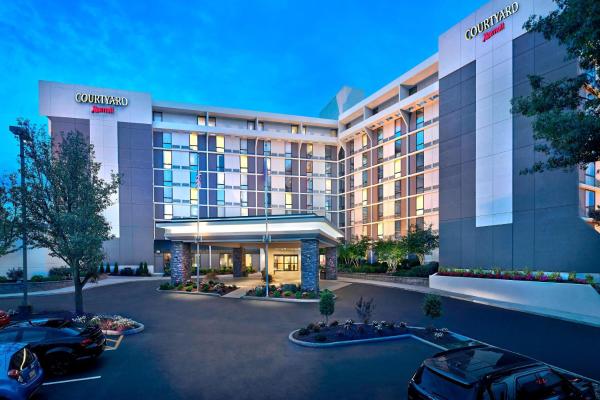 Courtyard By Marriott Philadelphia City Avenue - Bala Cynwyd, PA