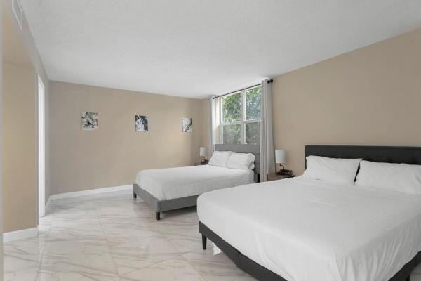 Bay Harbor Sunset Apt 2a - サーフサイド, FL