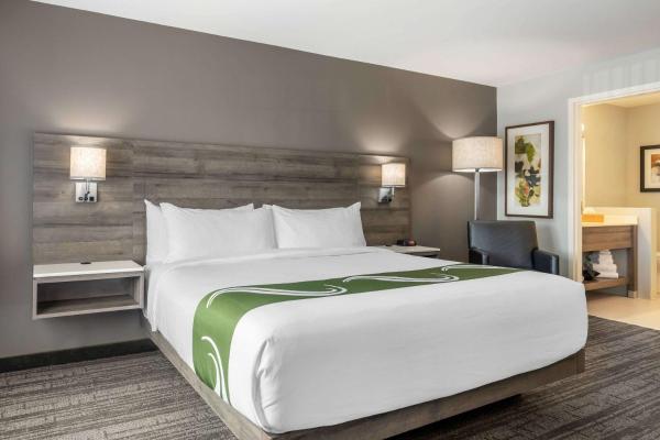 Quality Inn & Suites Amsterdam - Fredericton