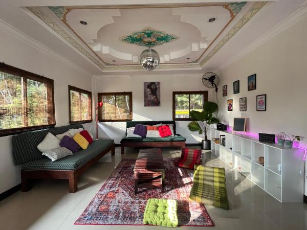 Purple House - Female Only Boutique Hostel - Ko Pha Ngan