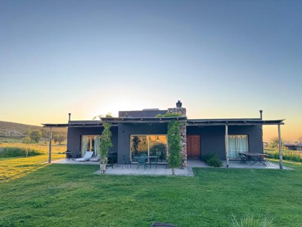 La Carrera Villas, Atamisque. Tupungato, Mendoza. - Argentine