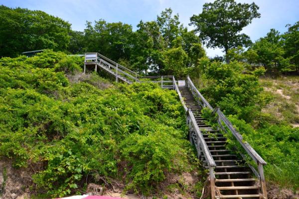 The Bott Cott: Cozy 3-bedroom Retreat In Grand Haven - Grand Haven, MI