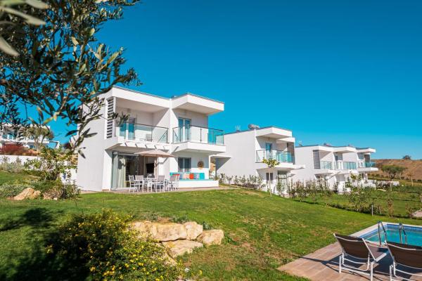 Sani Beverly Hills Luxury Villas - Greece