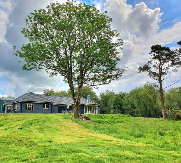 Brand New 2 Bedroom Home Overlooking Kenmare Bay Estuary - Kenmare