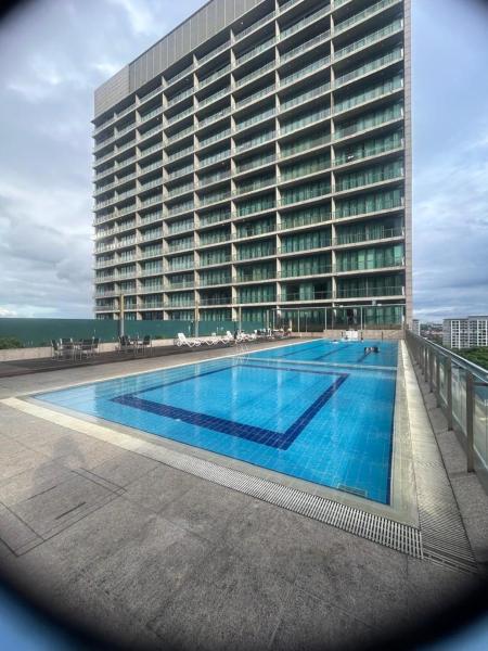 Imperial Suites Apartment With Sparkling Pool - Kuching