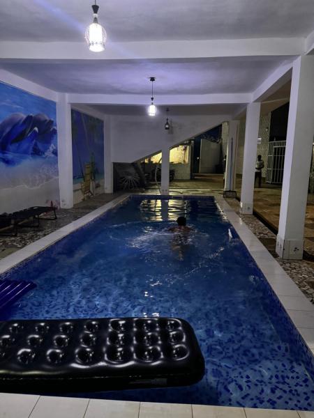 Complexe M Appartement Meuble 3 Chambres , 2 Salles De Bains Une Cuisine - Yaounde