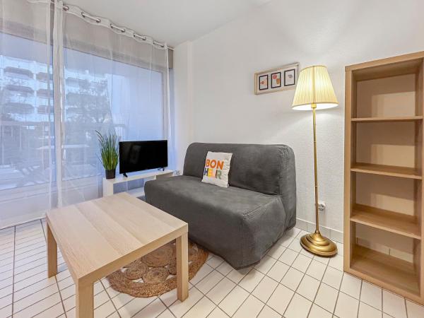 Bord De Mer, Balcon, à Deux Pas Des Commerces - La Grande-Motte