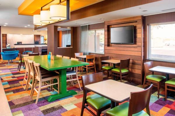 Fairfield Inn & Suites Peru - Standard, IL