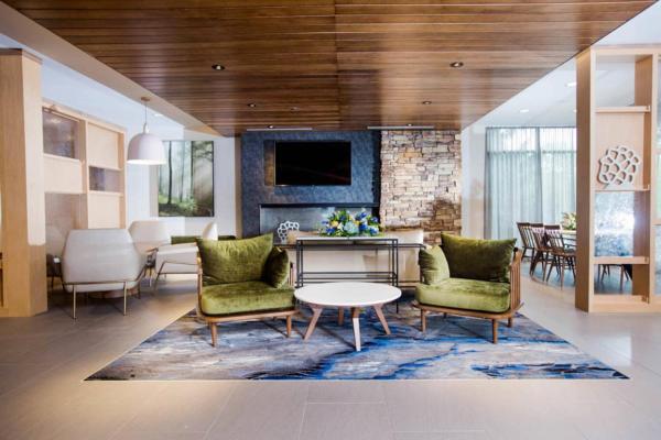 Fairfield Inn & Suites By Marriott Philadelphia Broomall/newtown Square - Villanova, PA