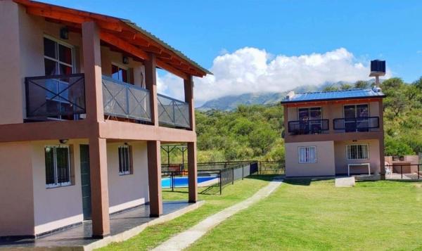 Mirando El Valle - San Luis