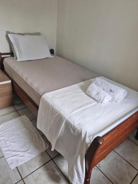 Quarto No Jd Satélite Prático E Arejado Prox Dutra E Shoppings - São José dos Campos