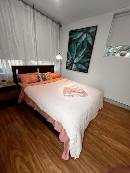 Bondi Stylish Bedroom Close To The Beach - Bondi Beach