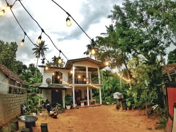 Sea Waves Home Stay - Sri Lanka