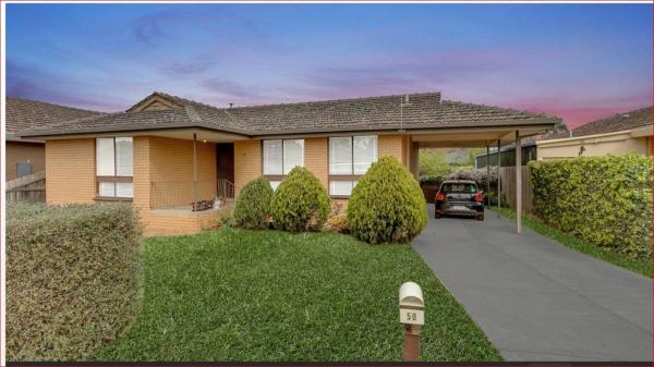 Charming Three-bedroom Holiday Home Near Tourist Attractions - Werribee