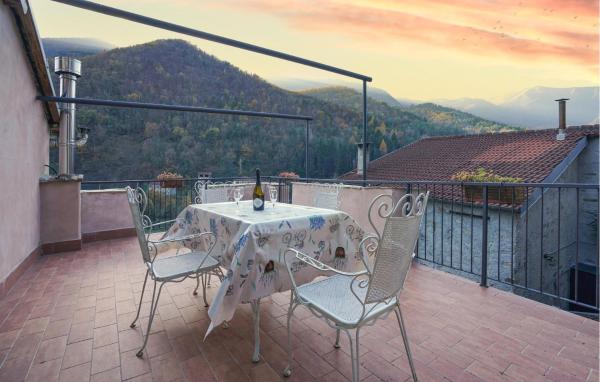 Gorgeous Home In Ponti Di Pornassio - Armo