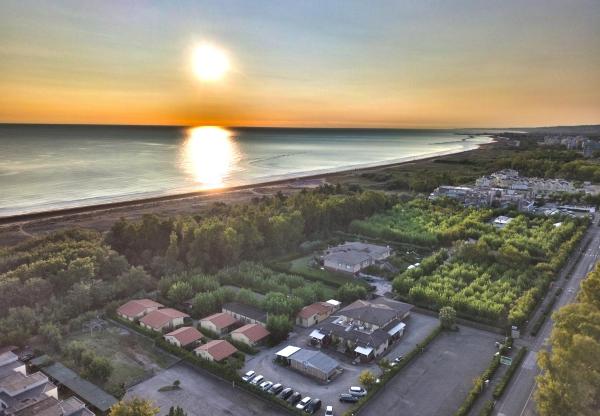 Happy Camp Mobile Homes In Il Pioppeto Camping&residence - Abruzzo