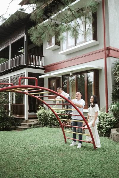 Rumah Pelita By Villa Lantera - Tennis Court & Swimming Pool - Bandung