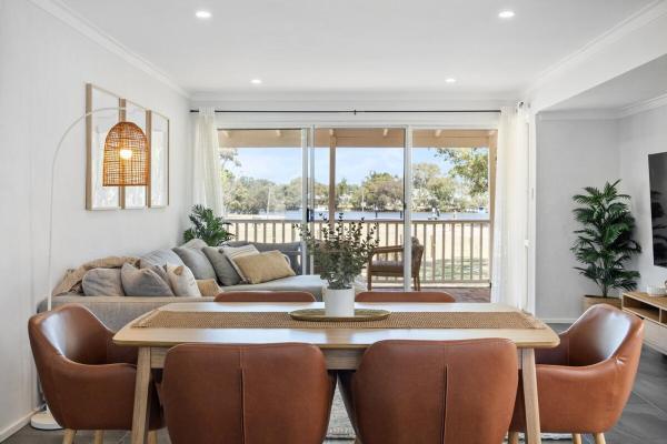 Riverside Bliss - Luxe Retreat In South Yunderup - Pet Friendly - Pinjarra