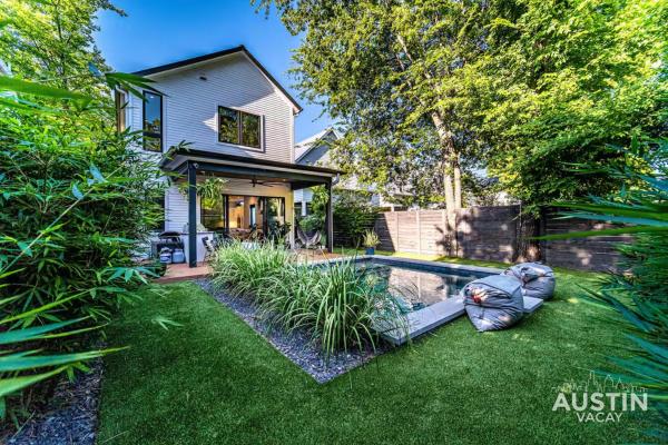 Pool 4br 3ba Sleeps 8 W Patio Grill By Austin Vacay - Austin, TX