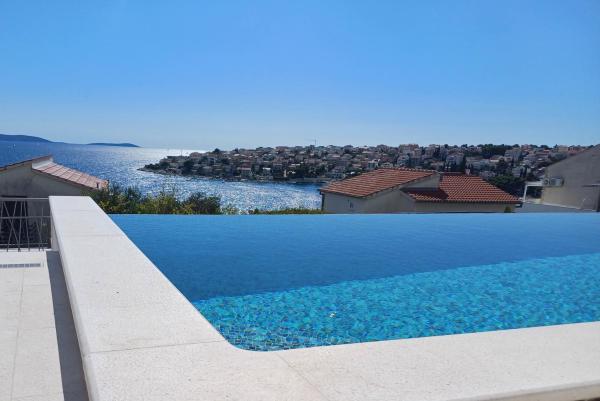Sea View Apartments With Heated Infinity Swimming Pool - Maslinica