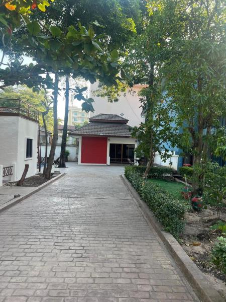 Nine Blue Garden Villa - Jomtien