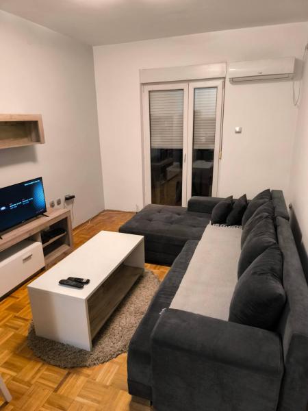 Oaza Mira + Free Parking - Novi Sad