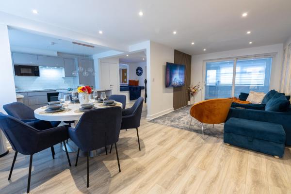 Luxury 3 Bed House Manchester Old Trafford - Manchester