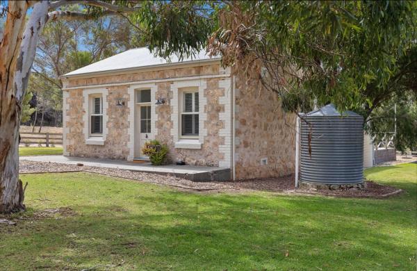 Elins Farm Cottage Family Friendly - Hindmarsh Island