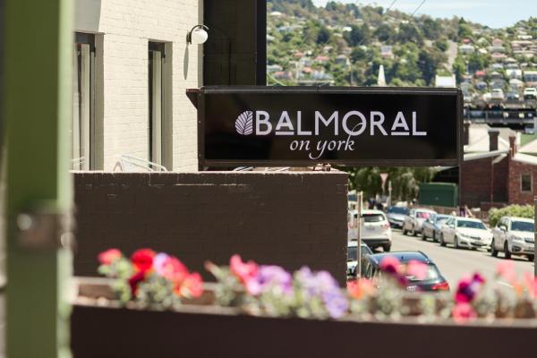 Balmoral On York - Riverside