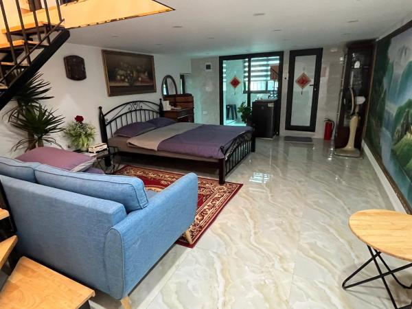 Sunny Balcony - Hanoi