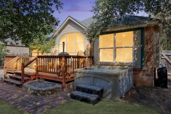 Artist Retreat At Cypress Creek - Hotub - Sleeps 9 - Cedar Park, TX
