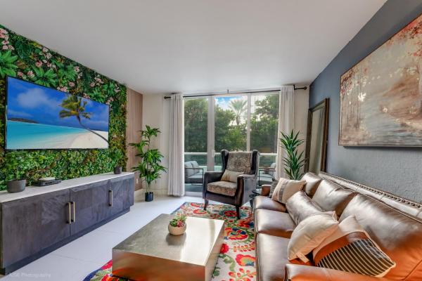 Beachfront Oasis In Sunny Isles 3br, Pool & Tennis - Sunny Isles Beach