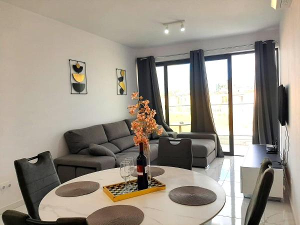 H&o New 4 Seasons Apartment Universal - Paphos