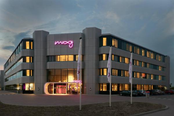 Maxhotel Amsterdam Airport Schiphol - Recently Renovated - Zandvoort