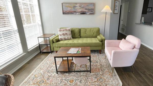 Pool View Escape - Near Shops & Dining - Corpus Christi, TX