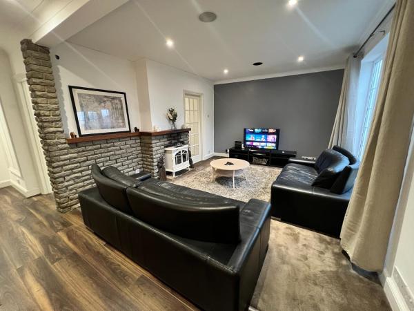 Cozy 3 Bedroom House, Greenwich, London - Bromley
