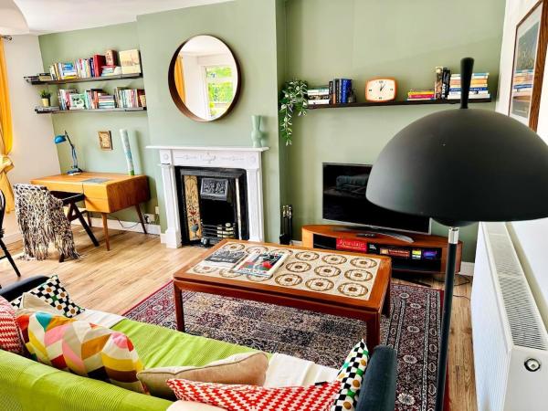 Modern Flat At Selden House - City of London