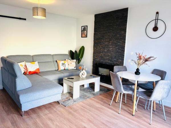 Seascape Bliss - My Joyful Coastal Retreat In Youghal`s Heart - Family Friendly - Long Term Price Cuts - Youghal
