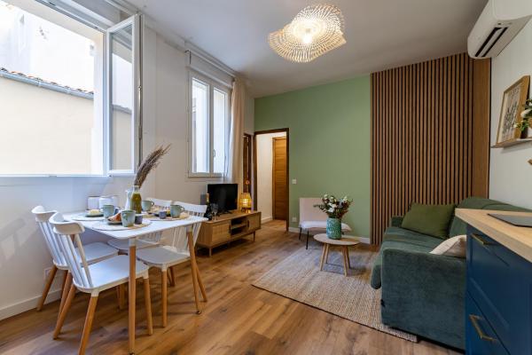 Ambiance Nature Aux Portes Des Halles De Nîmes - Bellegarde