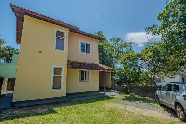 Casa 2 Quartos Com Churrasqueira Perto Da Praia - Florianópolis