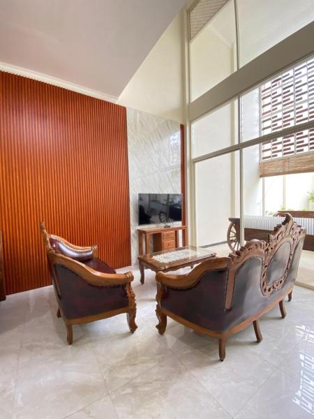 Villa Lisha Orolas - Malang