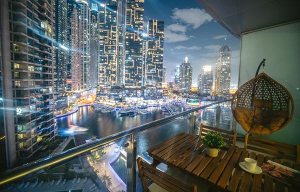 Exclusive 3 Bedrooms Apartment - Dubai Marina