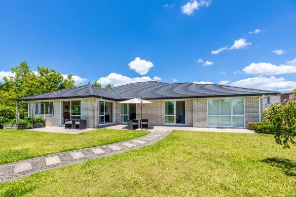 The Lakeside - Tauranga Holiday Home - Ōmokoroa