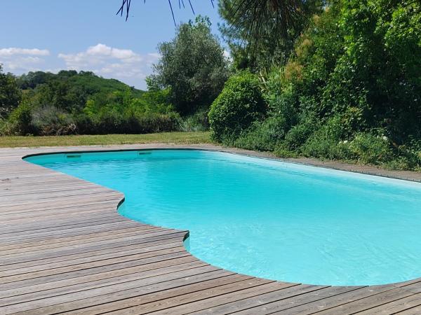 Grande Maison 14 Personnes Au Calme Entre Bordeaux Et Blaye - Blaye