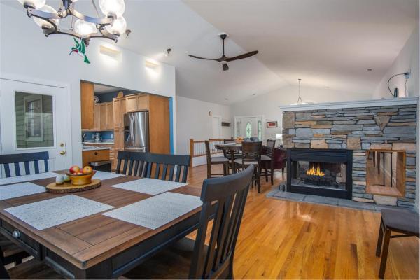 Hummingbird Hideaway - Brevard, NC