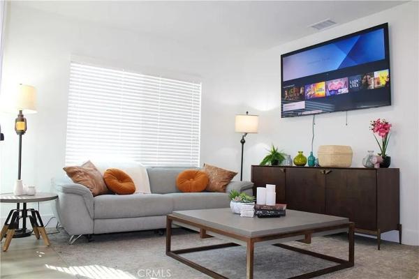 Single Family House - Los Angeles, CA