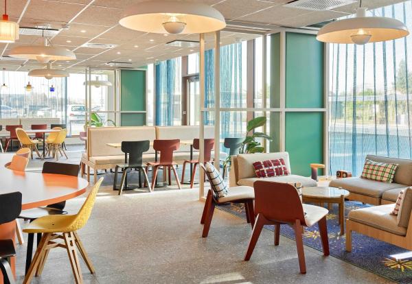 B&b Hotel Marne-la-vallée Val D'europe - Disneyland Paris