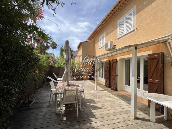 Appartement Plain-pied Avec Terrasse Proche De La Plage Du Canadel - Rayol-Canadel-sur-Mer