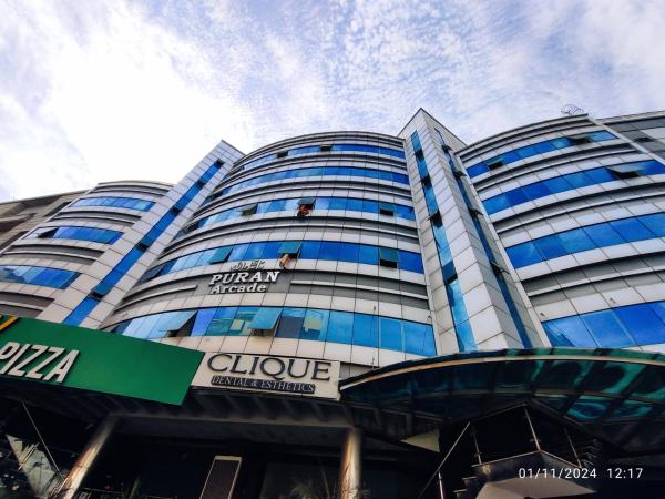 Family Place 2-bedrooms Apartment! - Islamabad